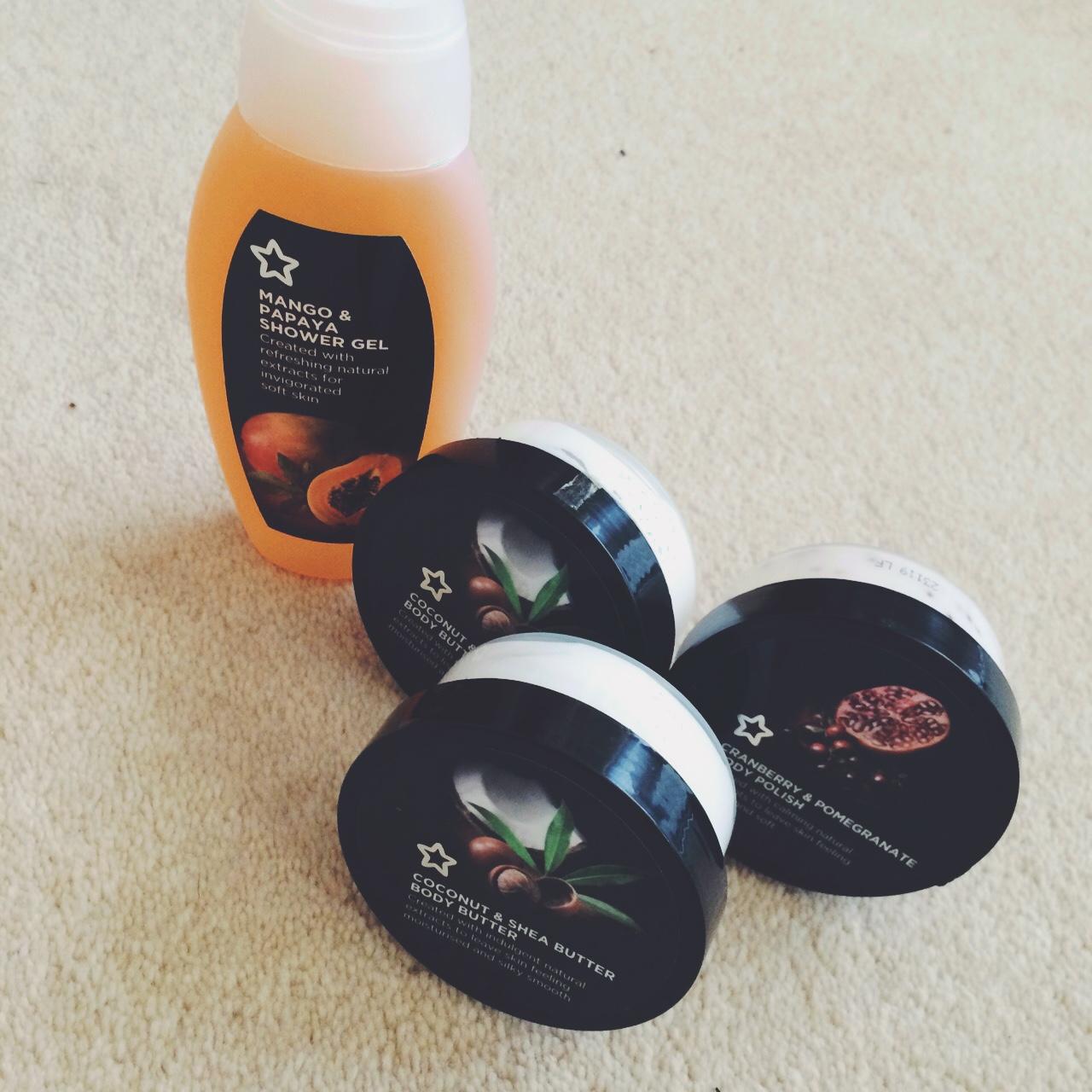 2 body butter, 1 body polish and 1 shower gel! All... - Depop