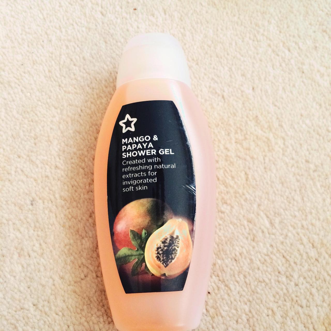 2 body butter, 1 body polish and 1 shower gel! All... - Depop