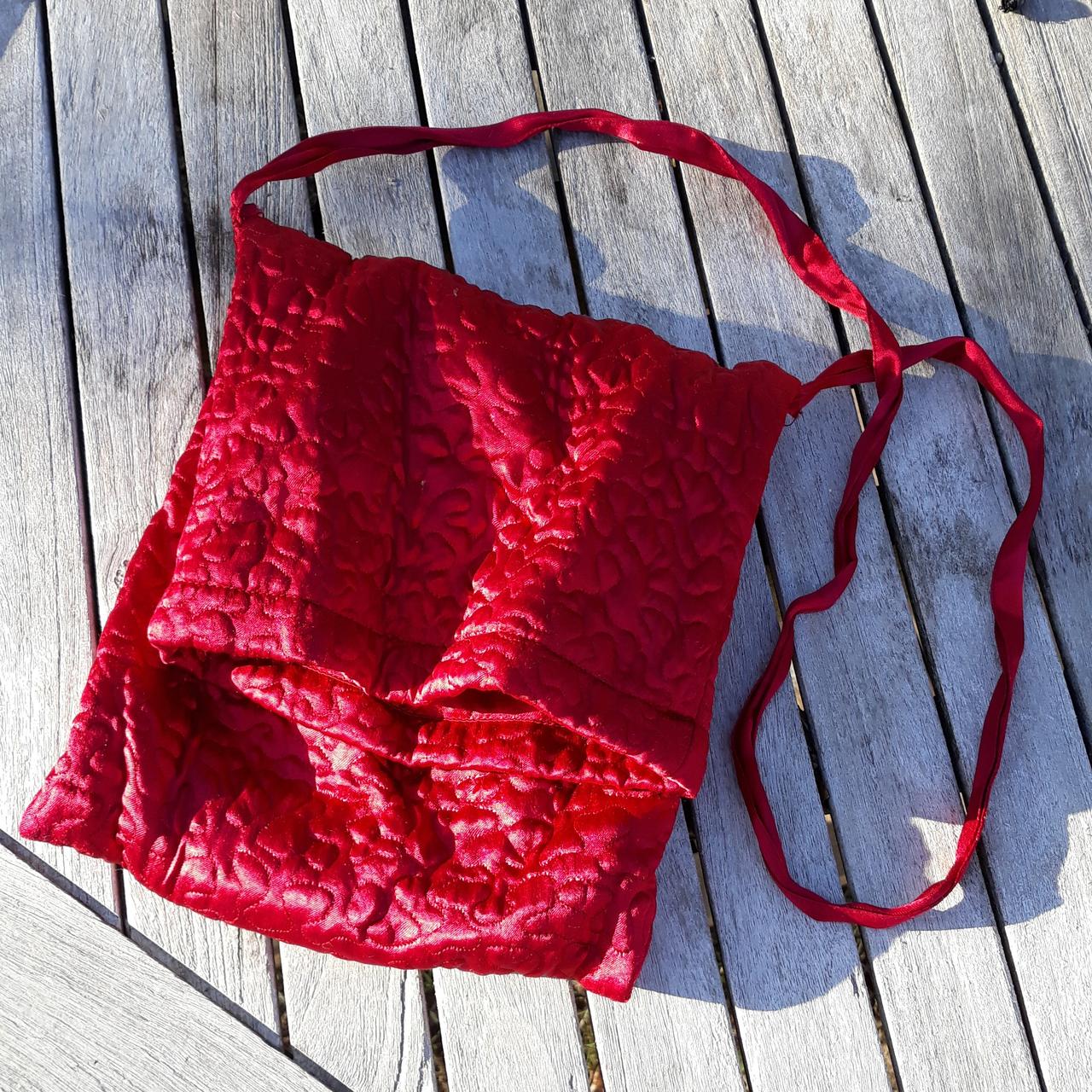 🐞🥀 🍓 Vintage Y2K Red Fold Over Crossbody Messenger... - Depop