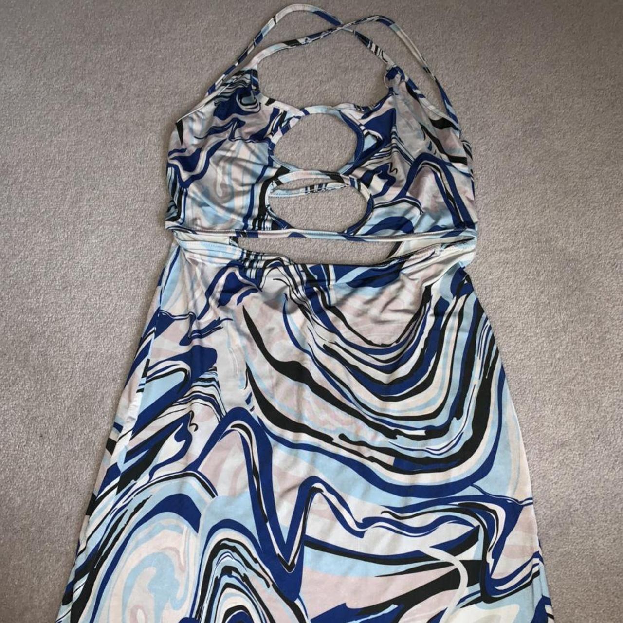 Pretty little thing blue abstract print slinky... - Depop