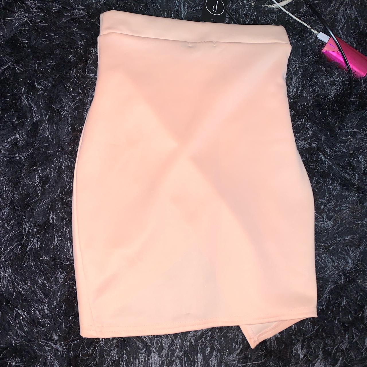 petite Boohoo Millie ruched side Asymmetric midi... - Depop