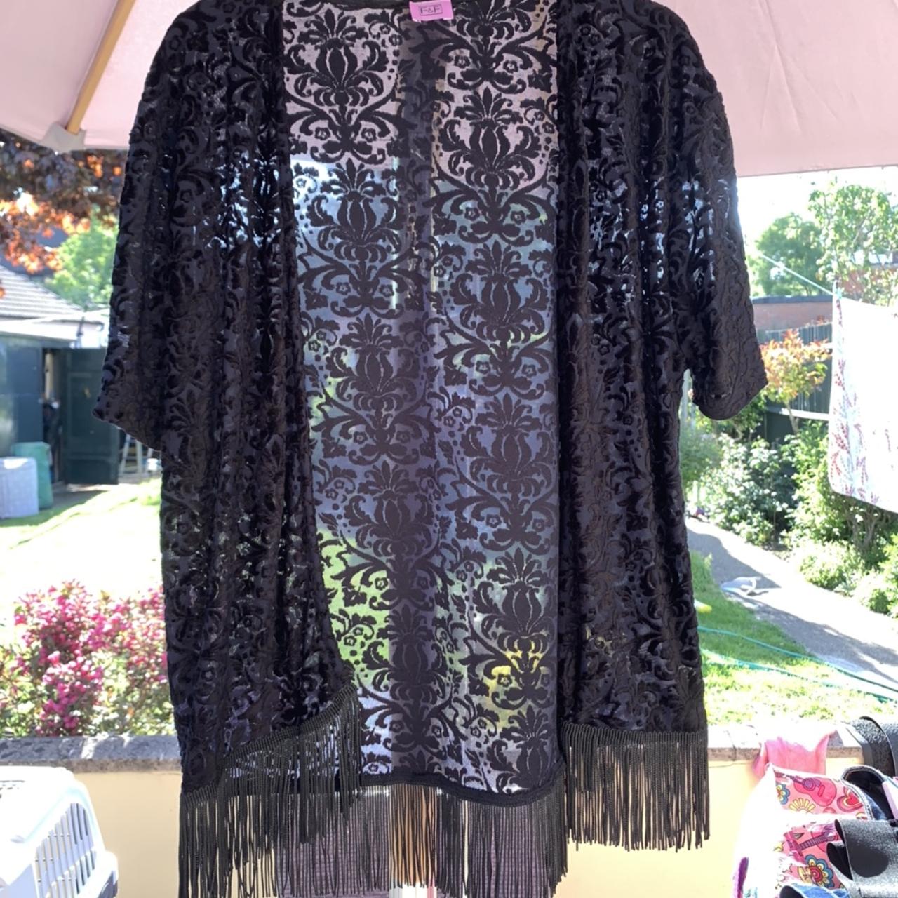 Girls cardigan size 13/14 years good condition 💗⚡️ - Depop