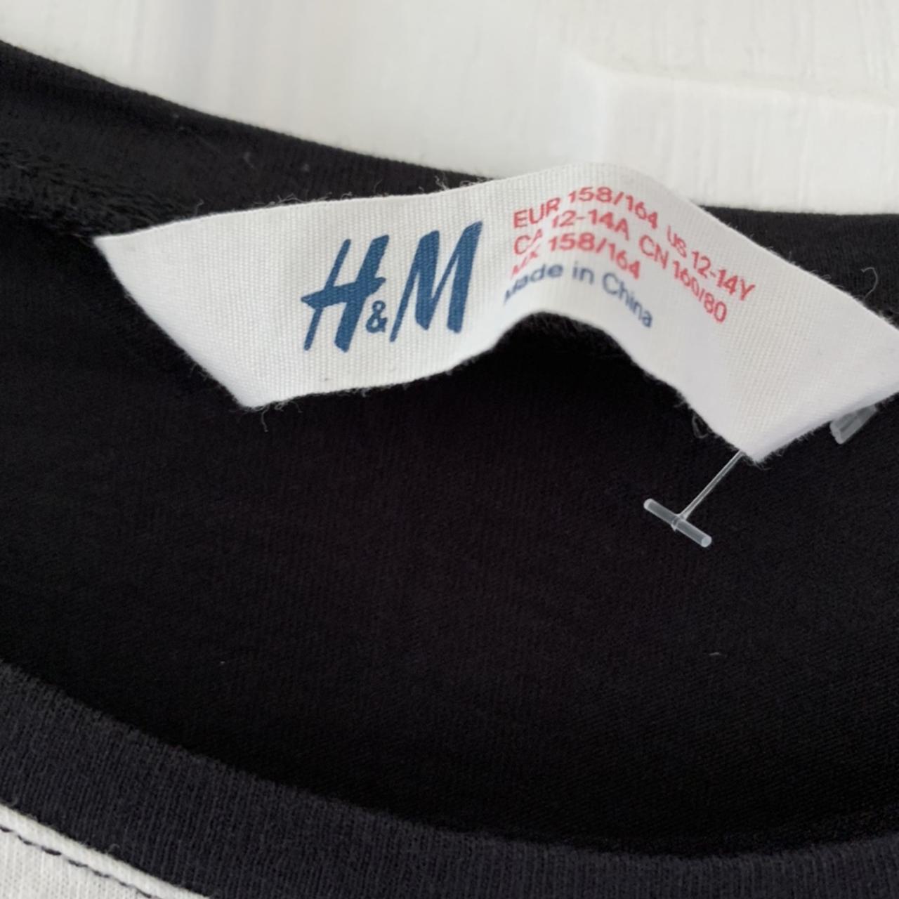 Black and white girls heart top age 12 years 💕⚡️ - Depop