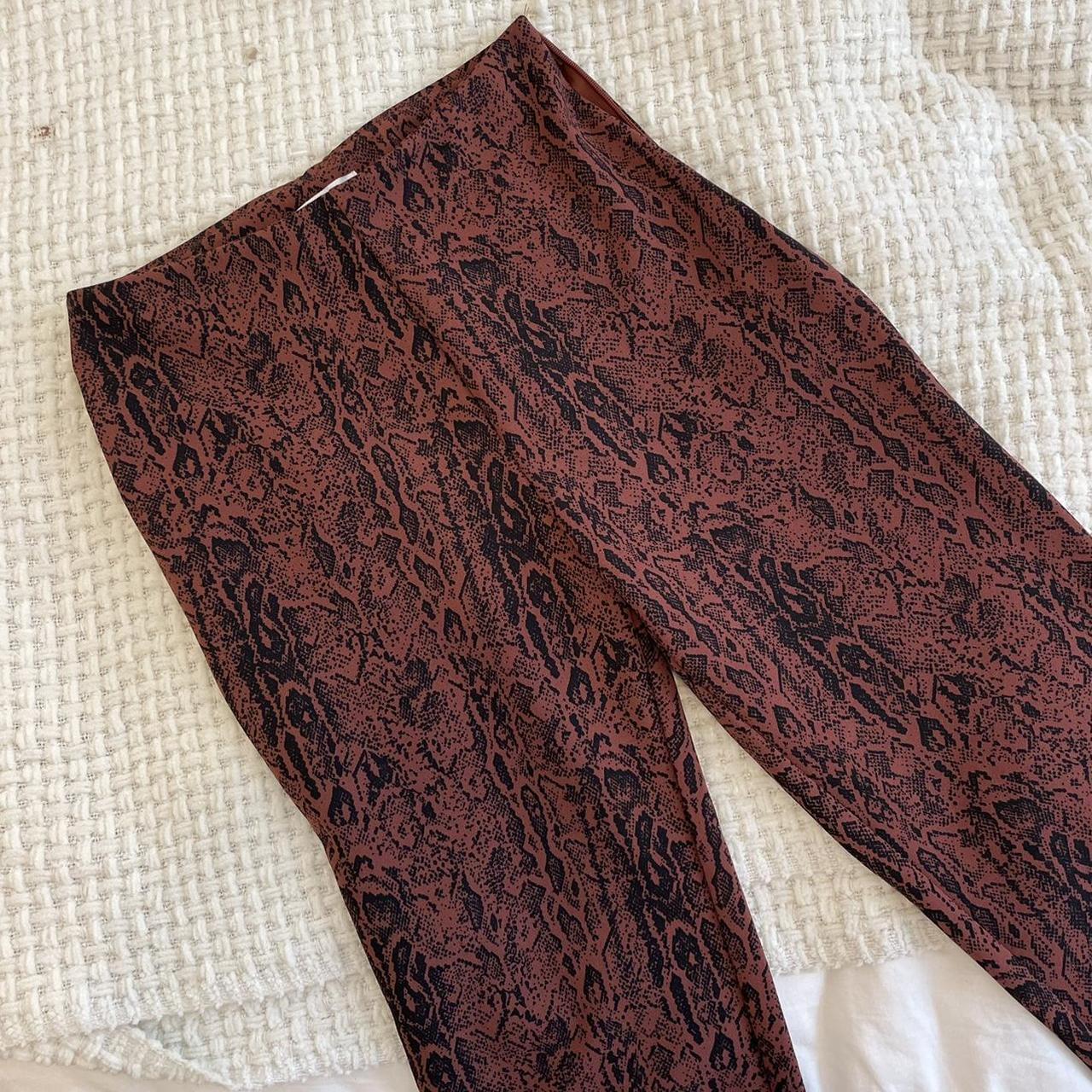 Leith Women's Burgundy and Red Trousers | Depop