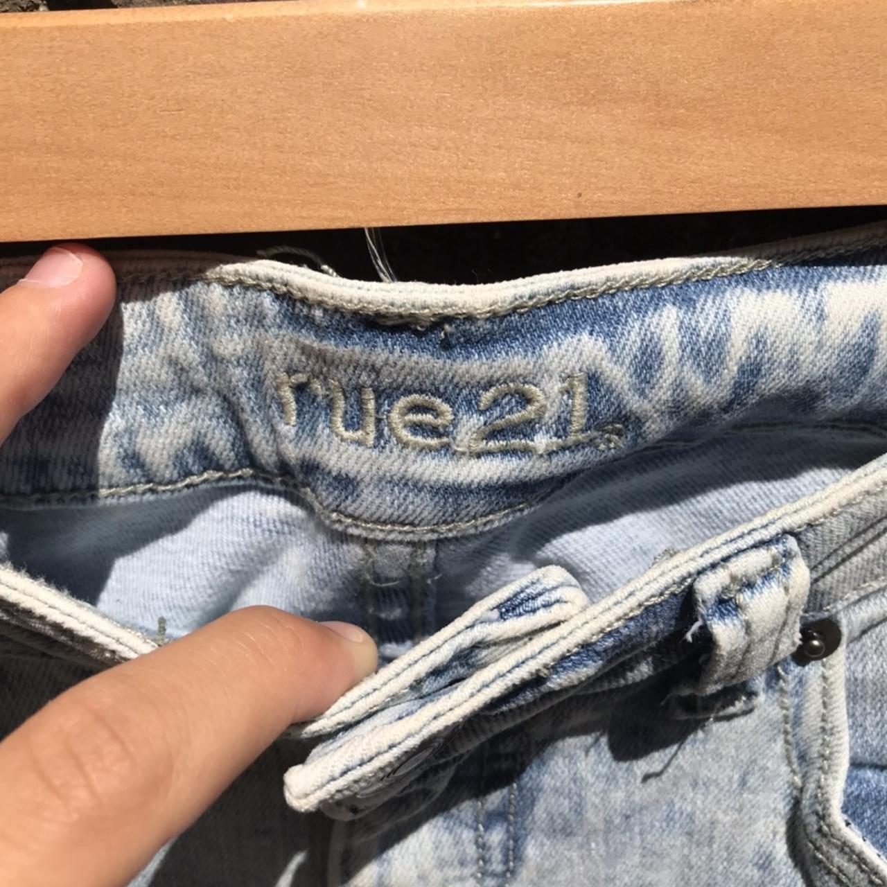 NEW RUE21 LIGHT WASHED RIPPED SKINNY JEANS👖 •price... - Depop