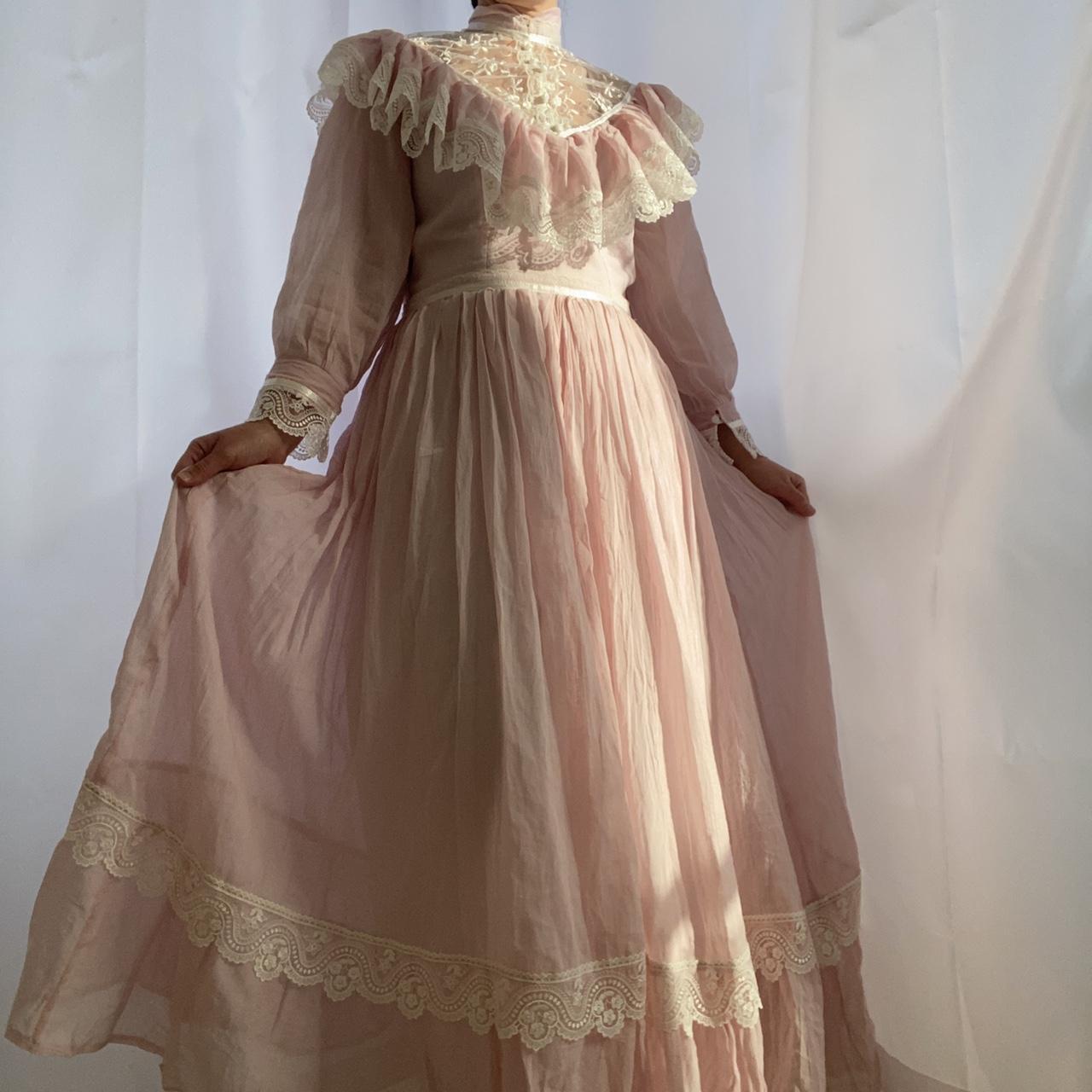 This gorgeous Gunne sax style dress is available to... - Depop