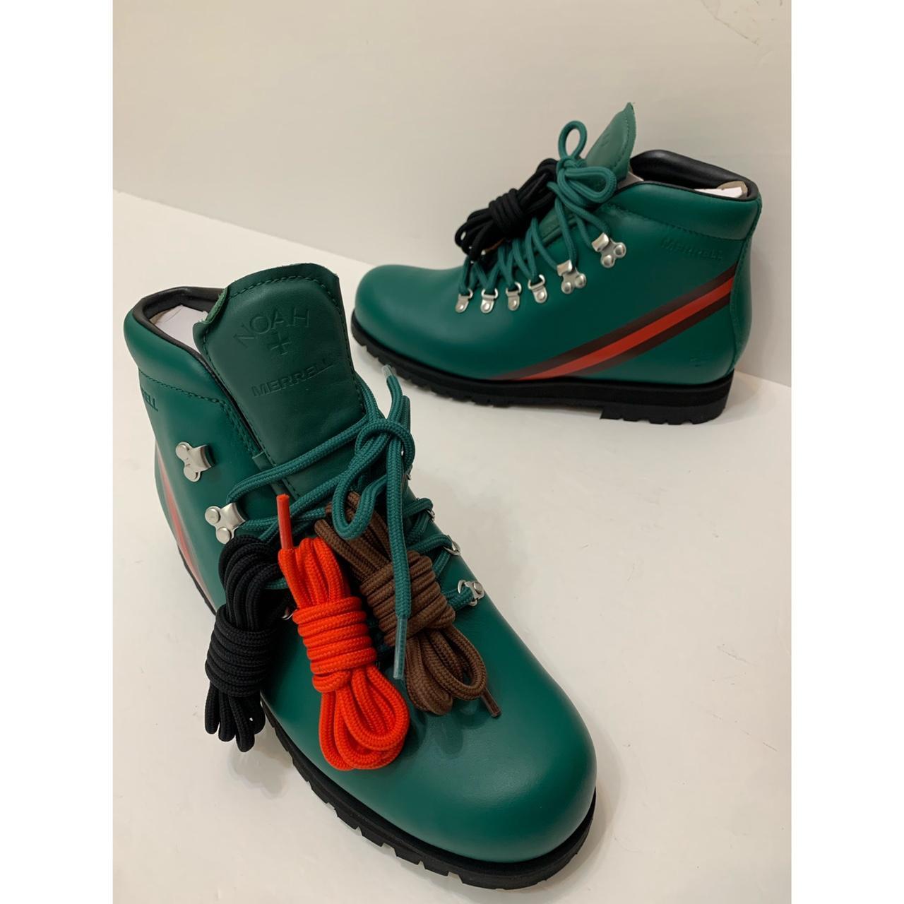 Noah Men's Green and Black Boots | Depop