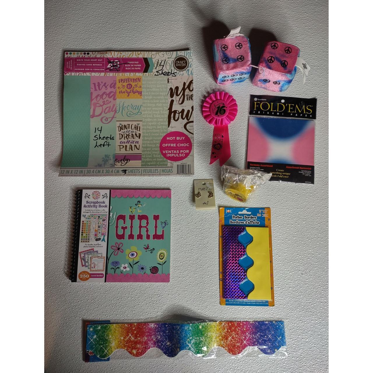 There are 9 items included (10, if you count the 2... - Depop