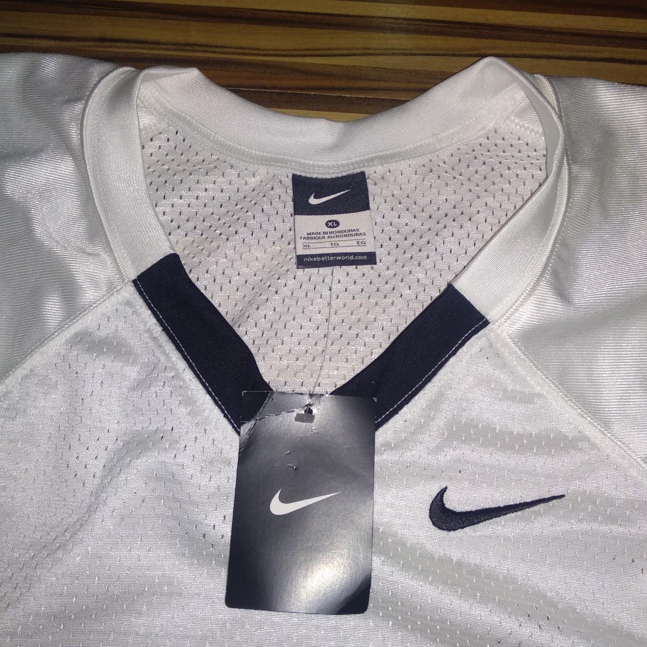 Nike Men's T-shirt | Depop