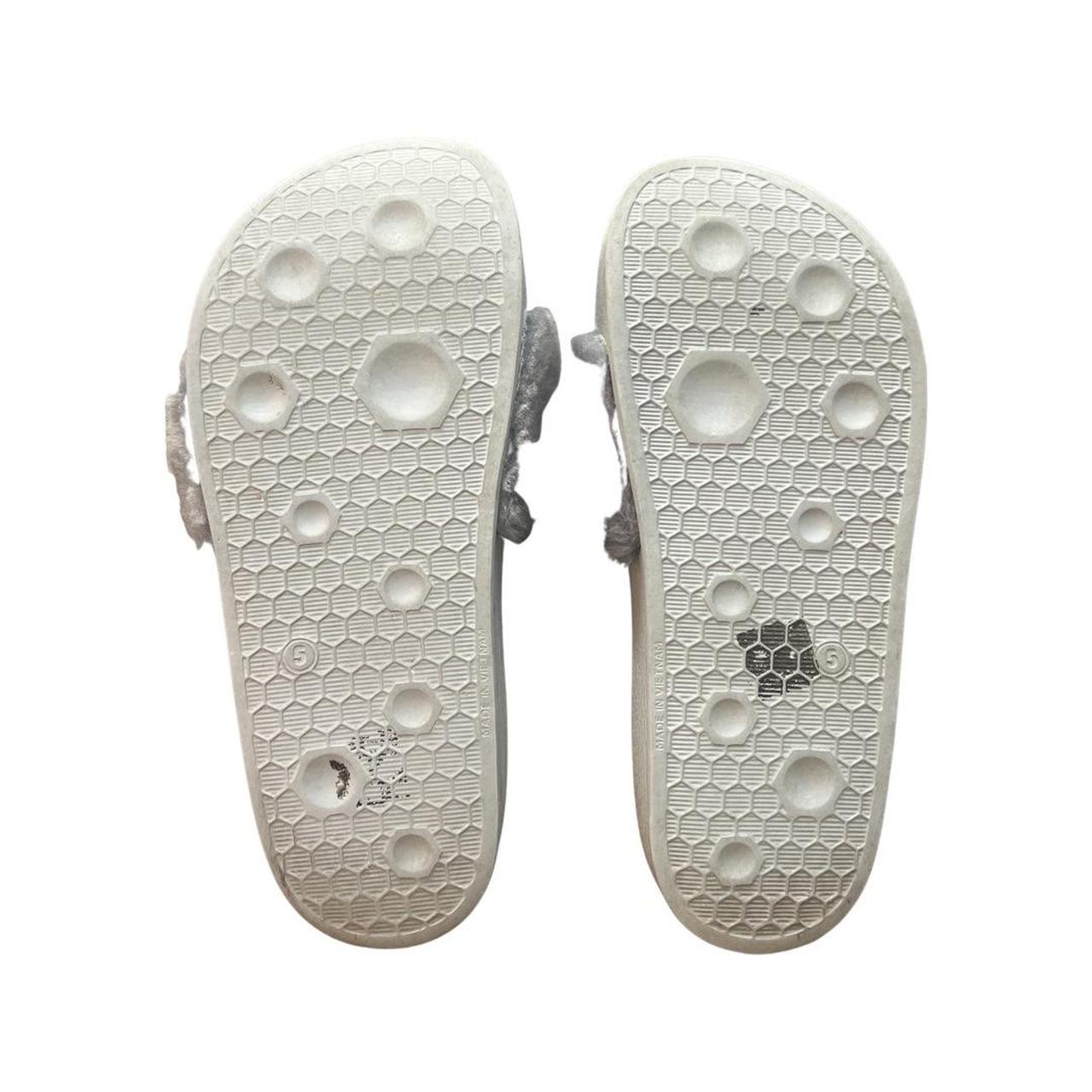 Puma Women's Grey and Silver Slides | Depop