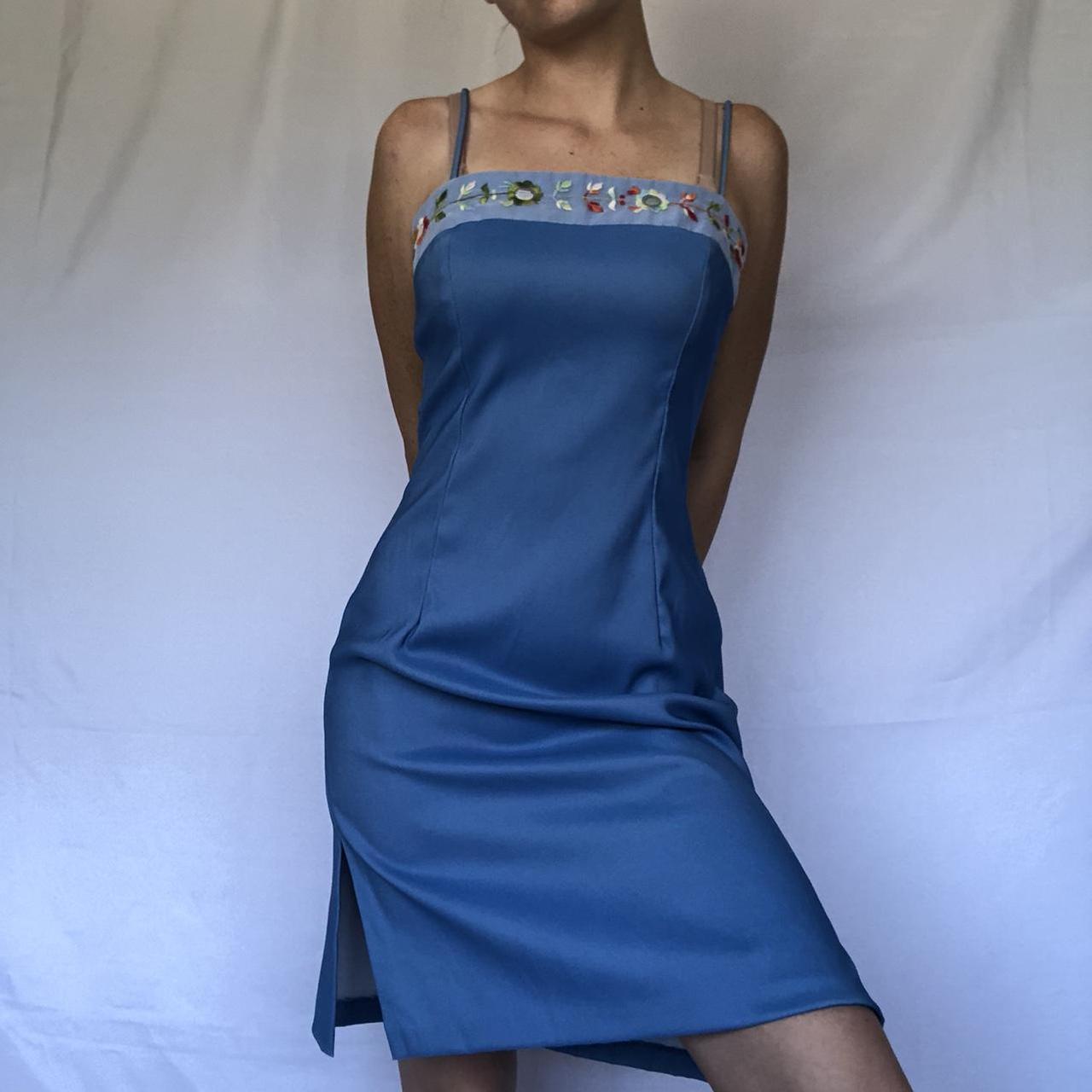 Super cute vintage midi dress! The color and... - Depop