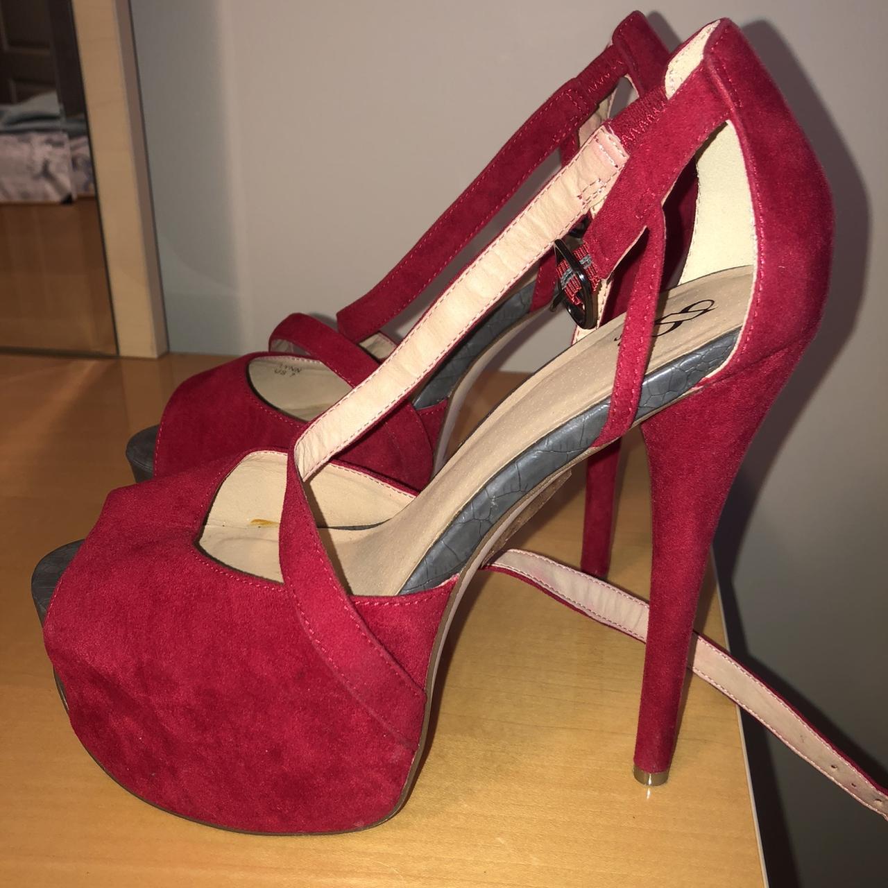 Bright red heels. Cute for a night out. #macys... - Depop