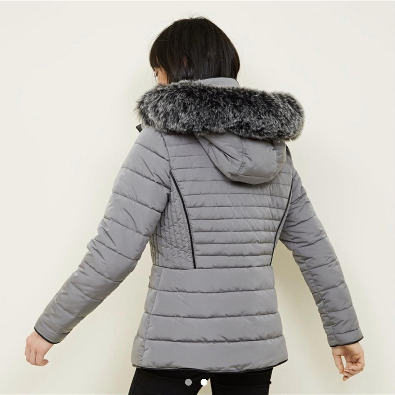 Grey new look puffer coat Hardly worn as I got the... - Depop