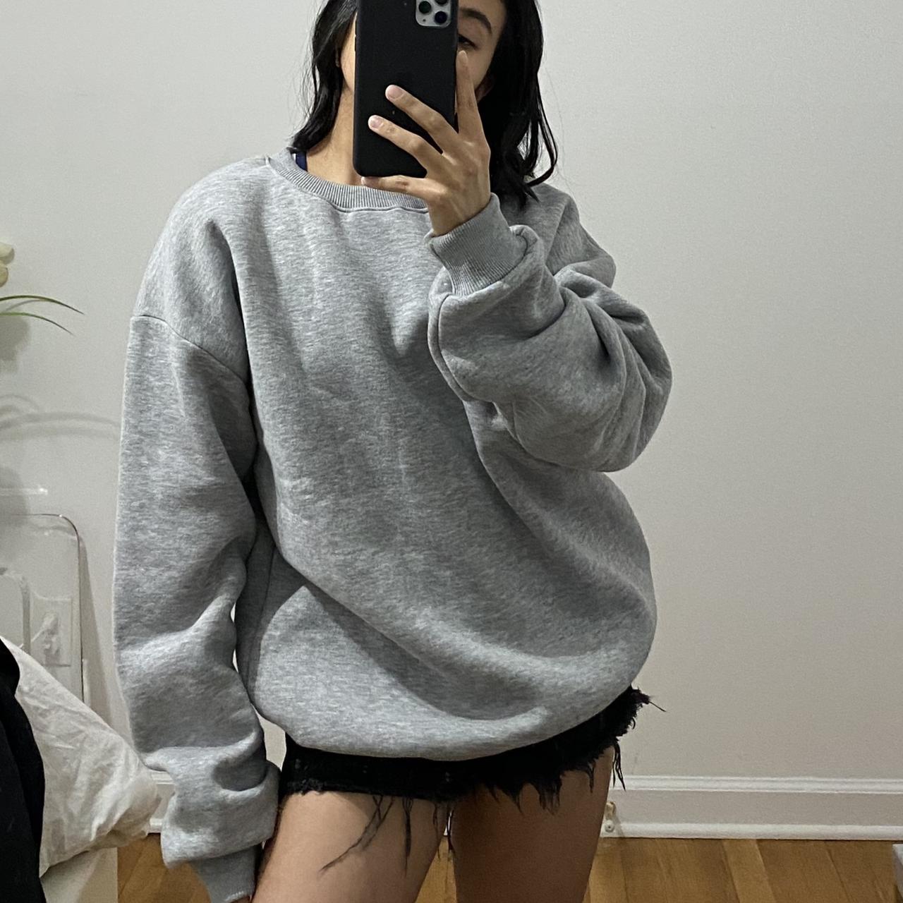 Gray oversized sweater - Depop