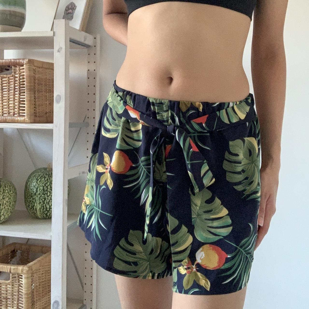 Women's multi Shorts | Depop