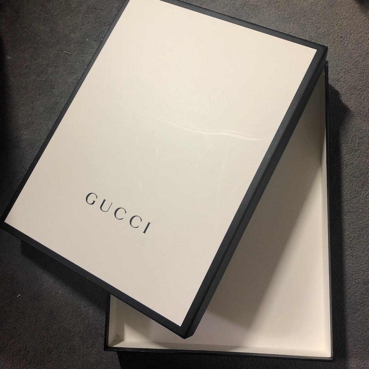 Gucci gift box bag ideal for a scarf 🧣 excellent... - Depop