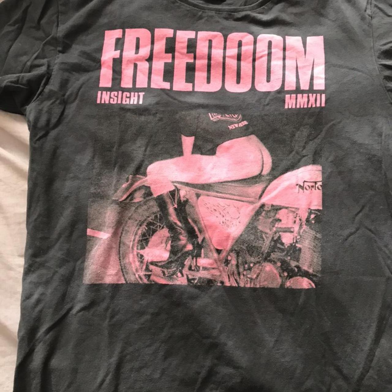Insight freedom tee - Depop
