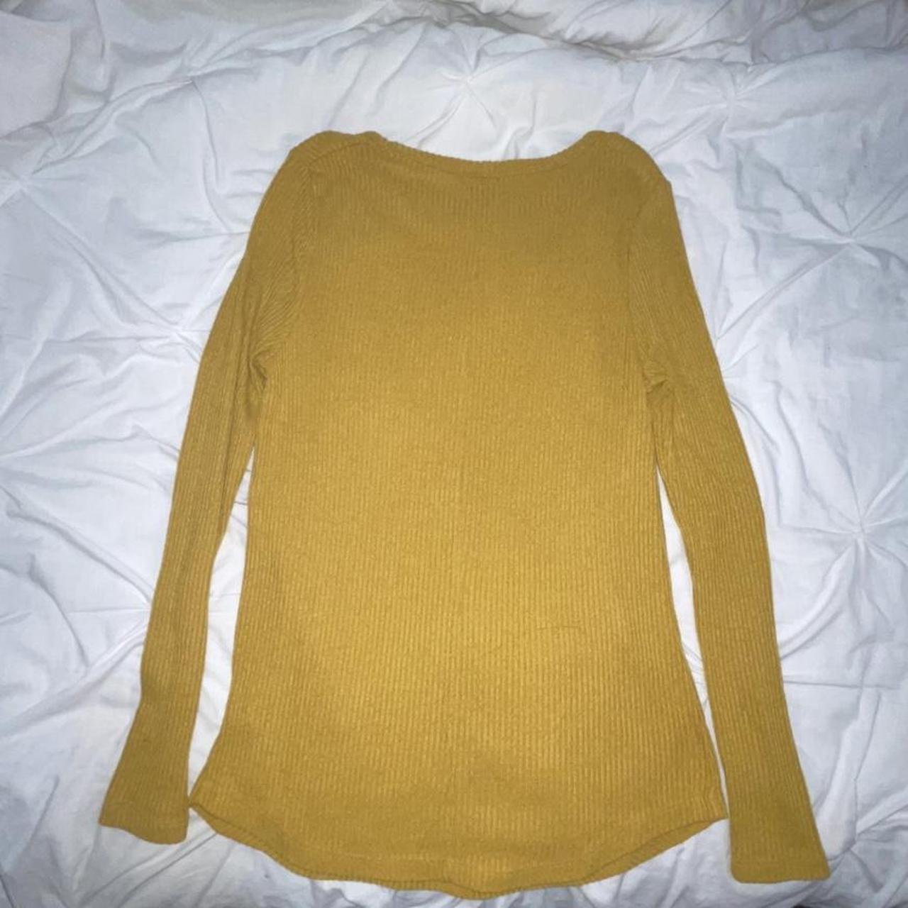 Old Navy women’s crew neck ribbed yellow long sleeve... - Depop