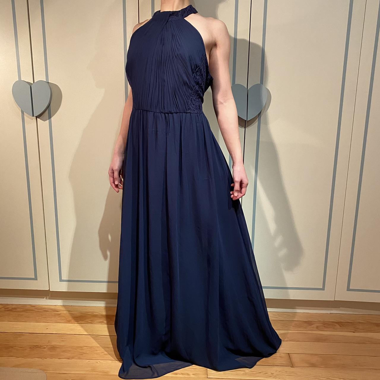 Stunning maxi dress with tie around the waist. ... - Depop