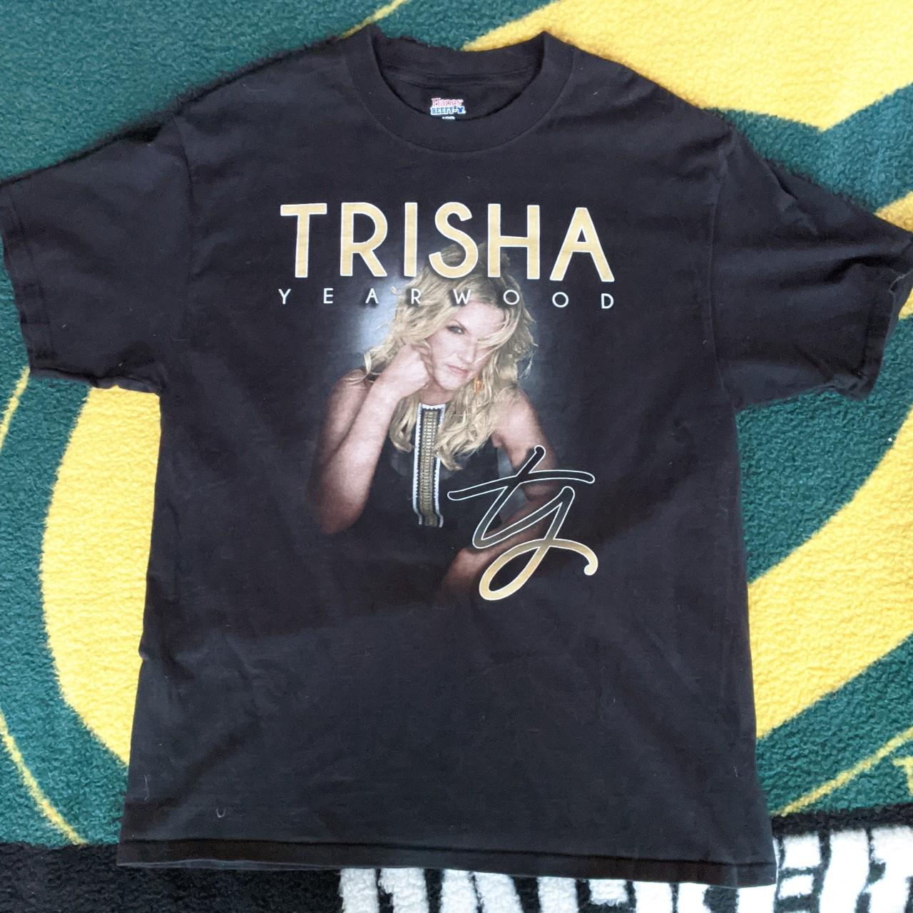 Trisha Yearwood Rap Tee From her tour with Garth... - Depop