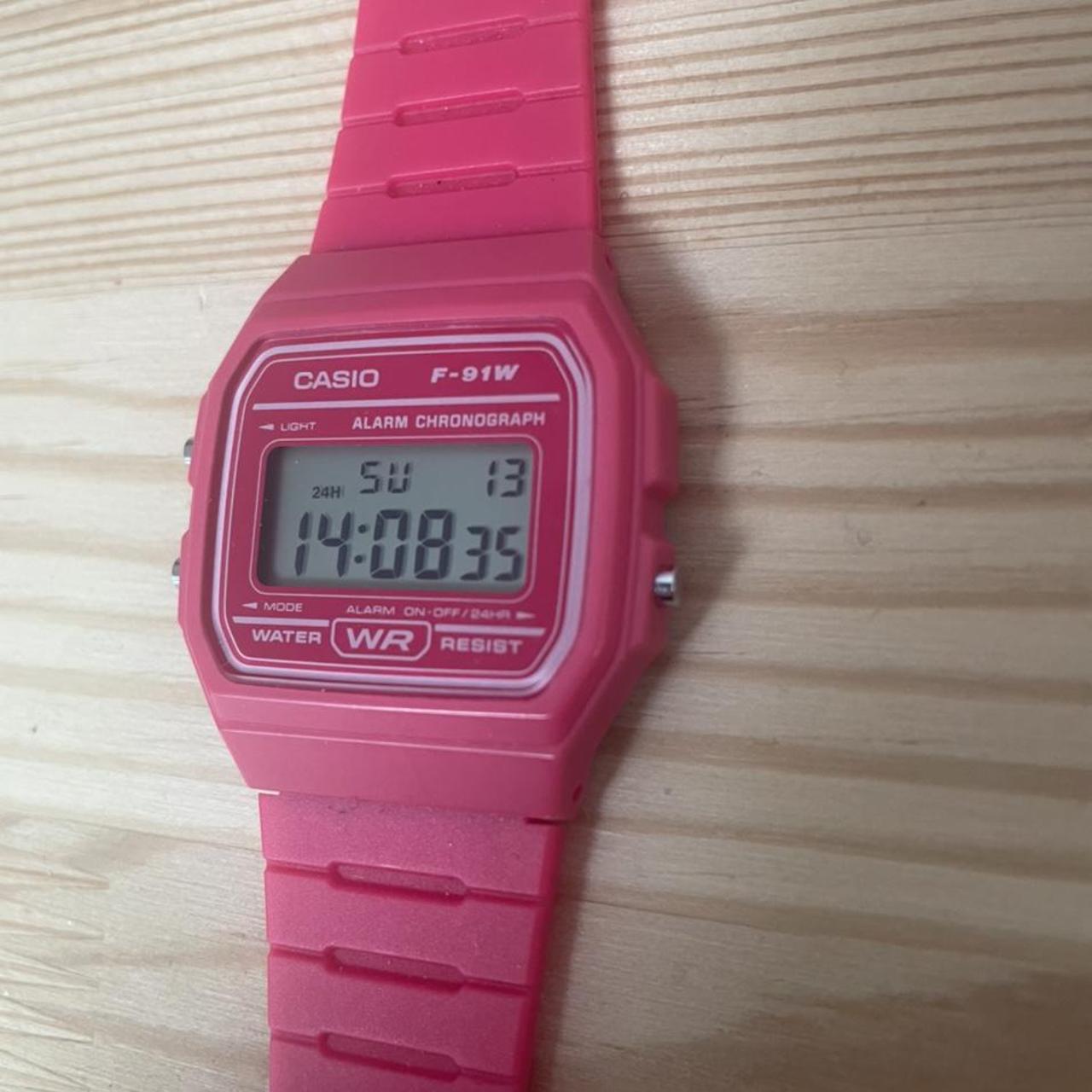 💕pink casio watch 🫧 like new excellent condition 🫧 - Depop