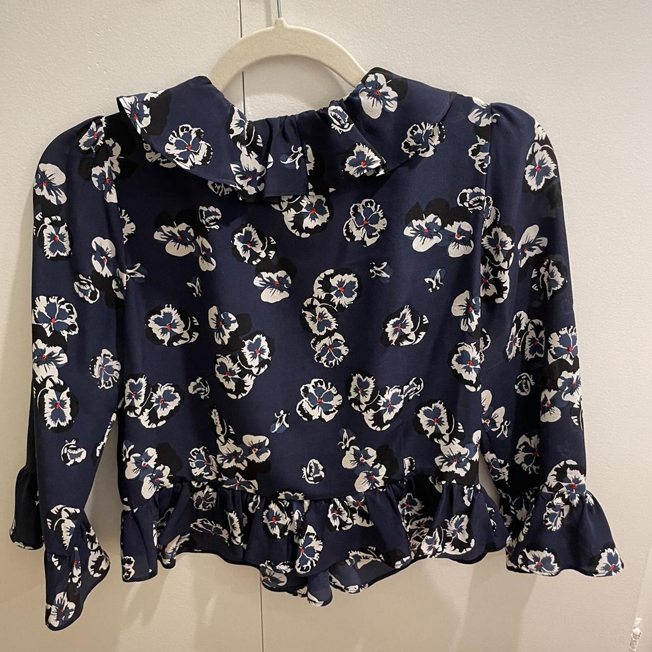 Navy floral Réalisation Par top - Size... - Depop