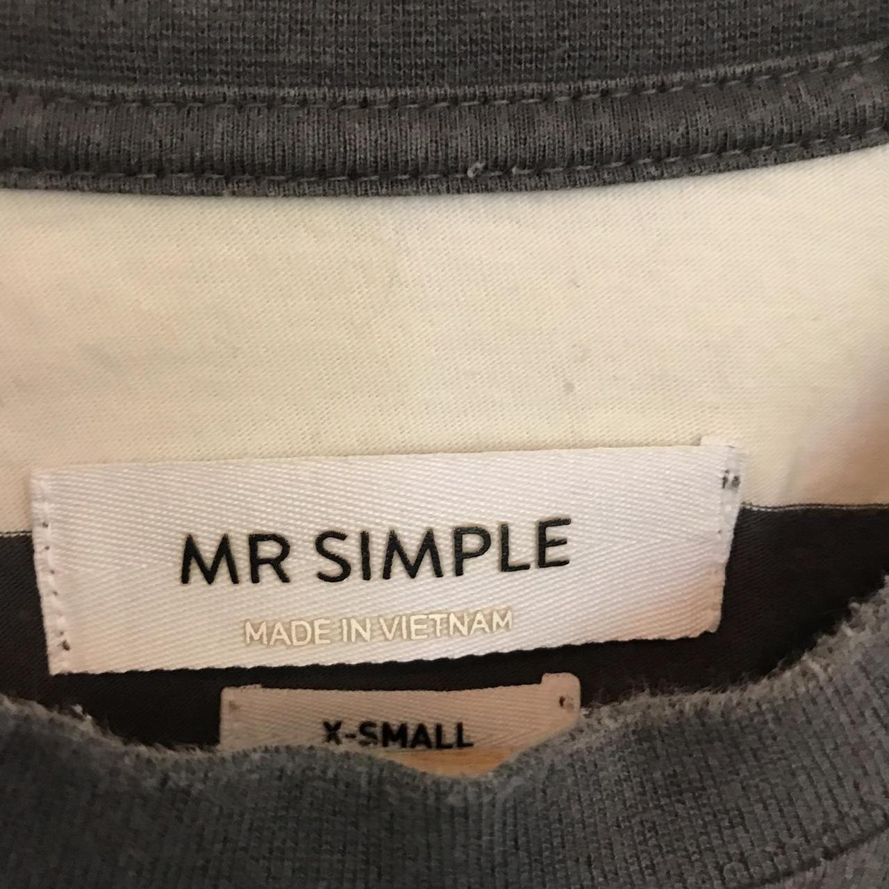 Mr Simple tshirt. XS but a bigger fit (S-M) - Depop