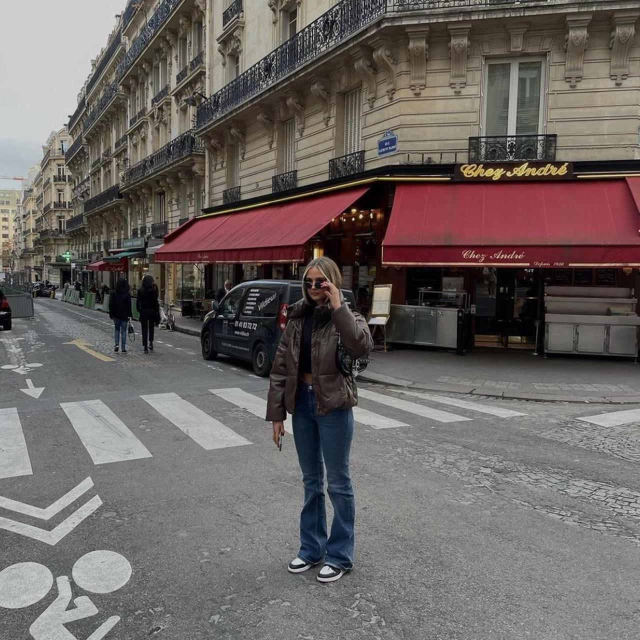 Flare jeans worn once fit 6-8 - Depop