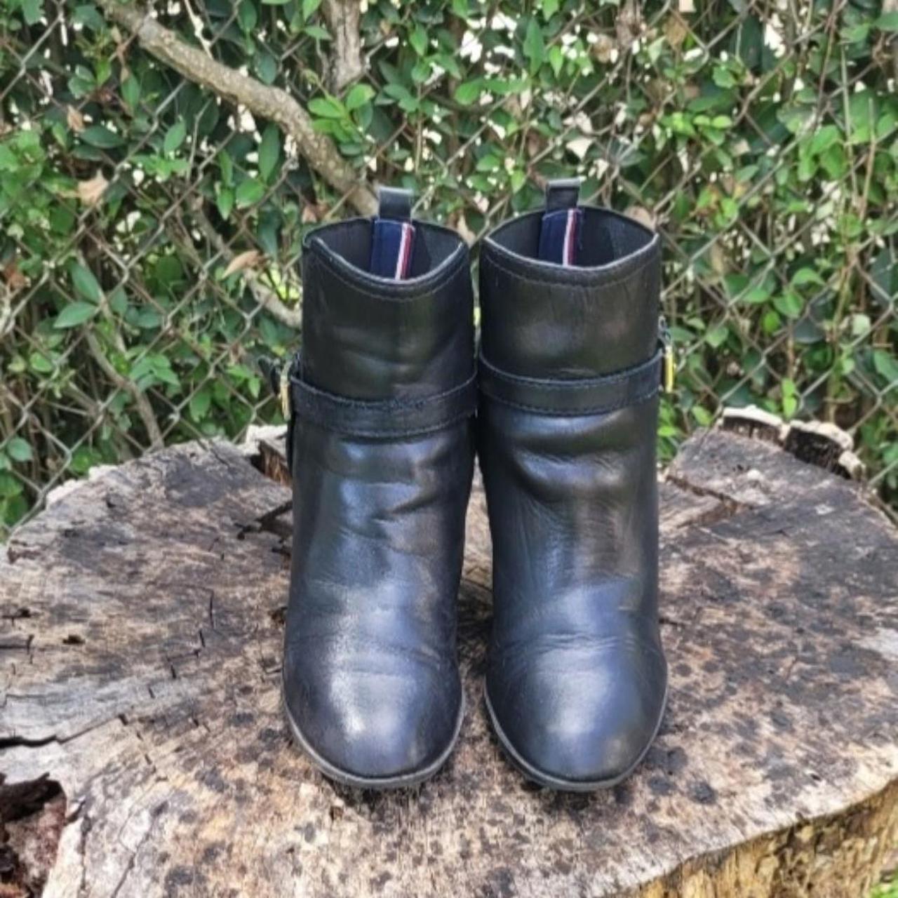 Tommy Hilfiger Women's Black Boots | Depop