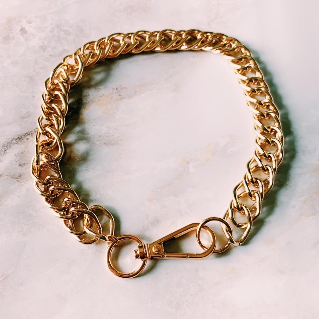 Gold Chain Clip Necklace Never worn!... - Depop