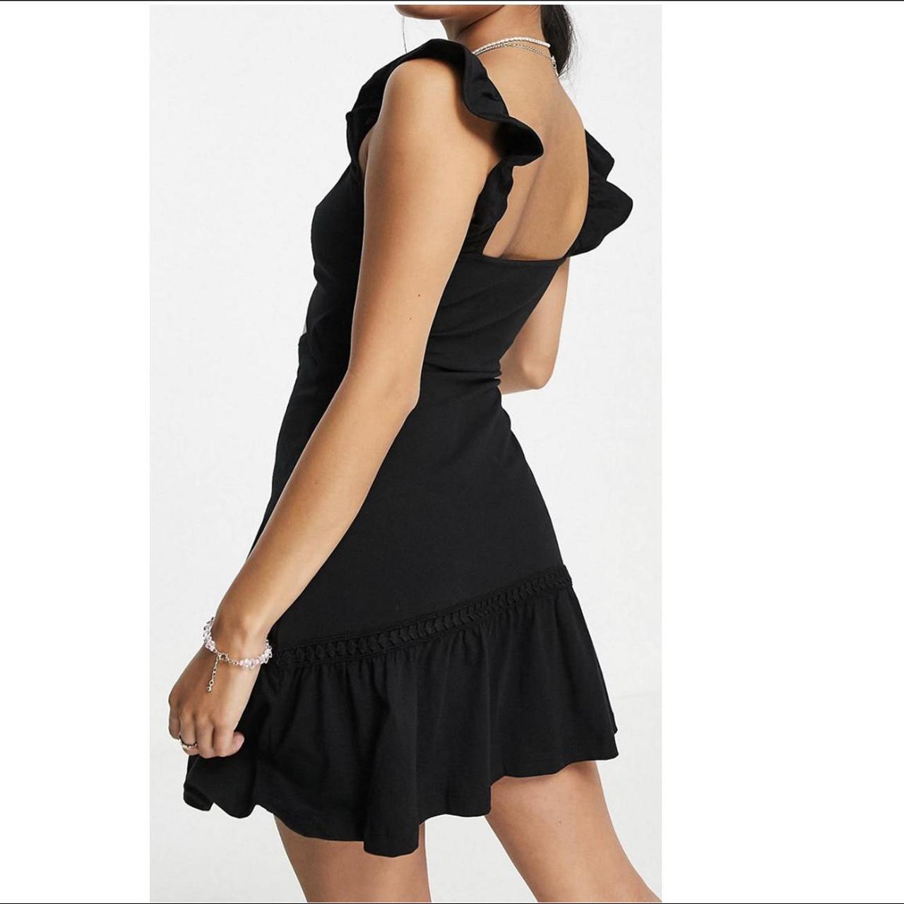 ASOS black mini dress👀🖤 very FLATTERING and perfect... - Depop