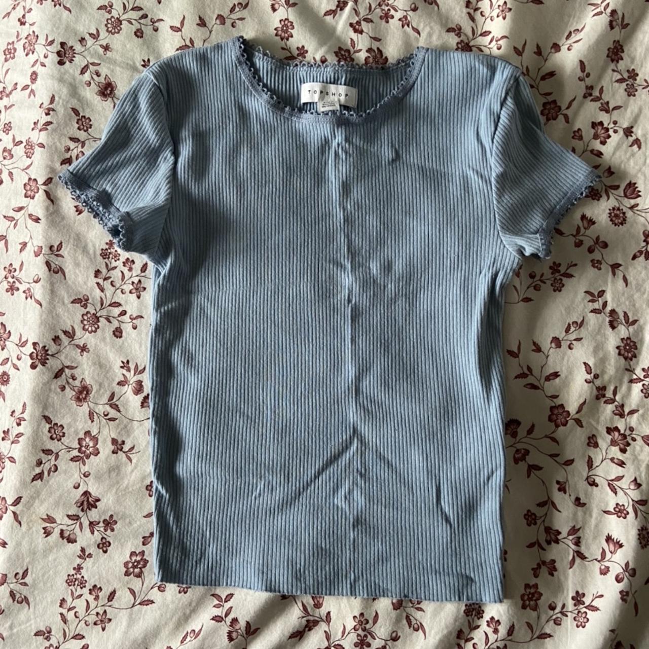 Baby blue ribbed tight cropped tee ️great condition - Depop