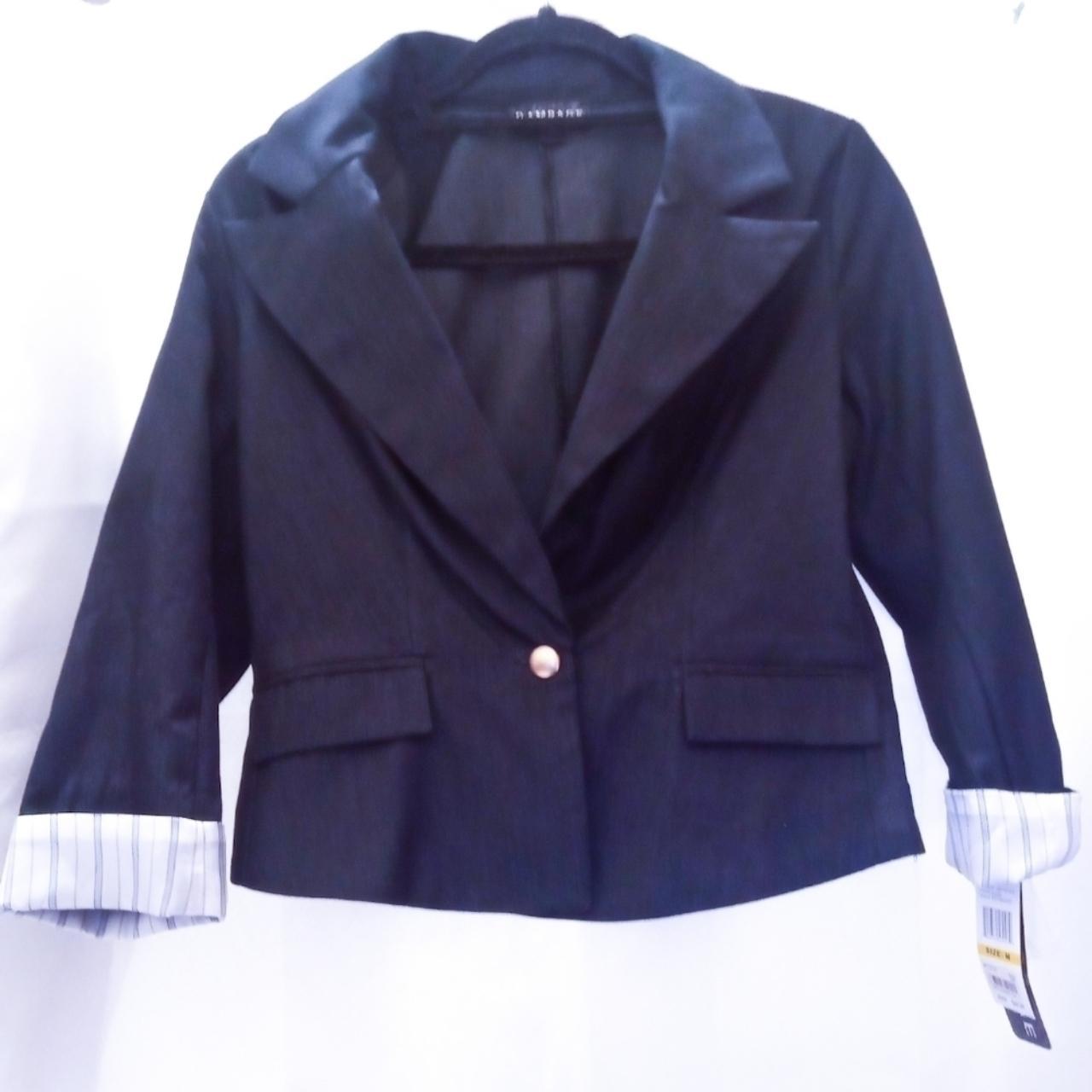 Rampage Cuffed Jacket NWT SIngle button cuffed... - Depop