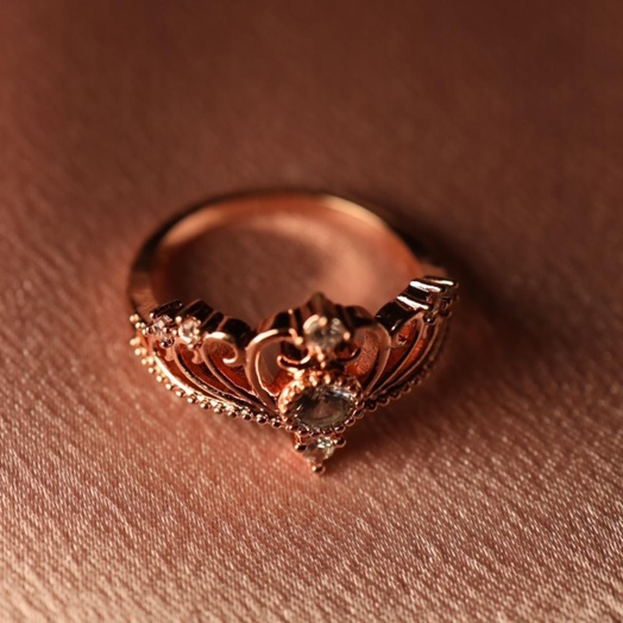 Beautiful crown rose gold ring with diamonds 💍😍 size 6! - Depop