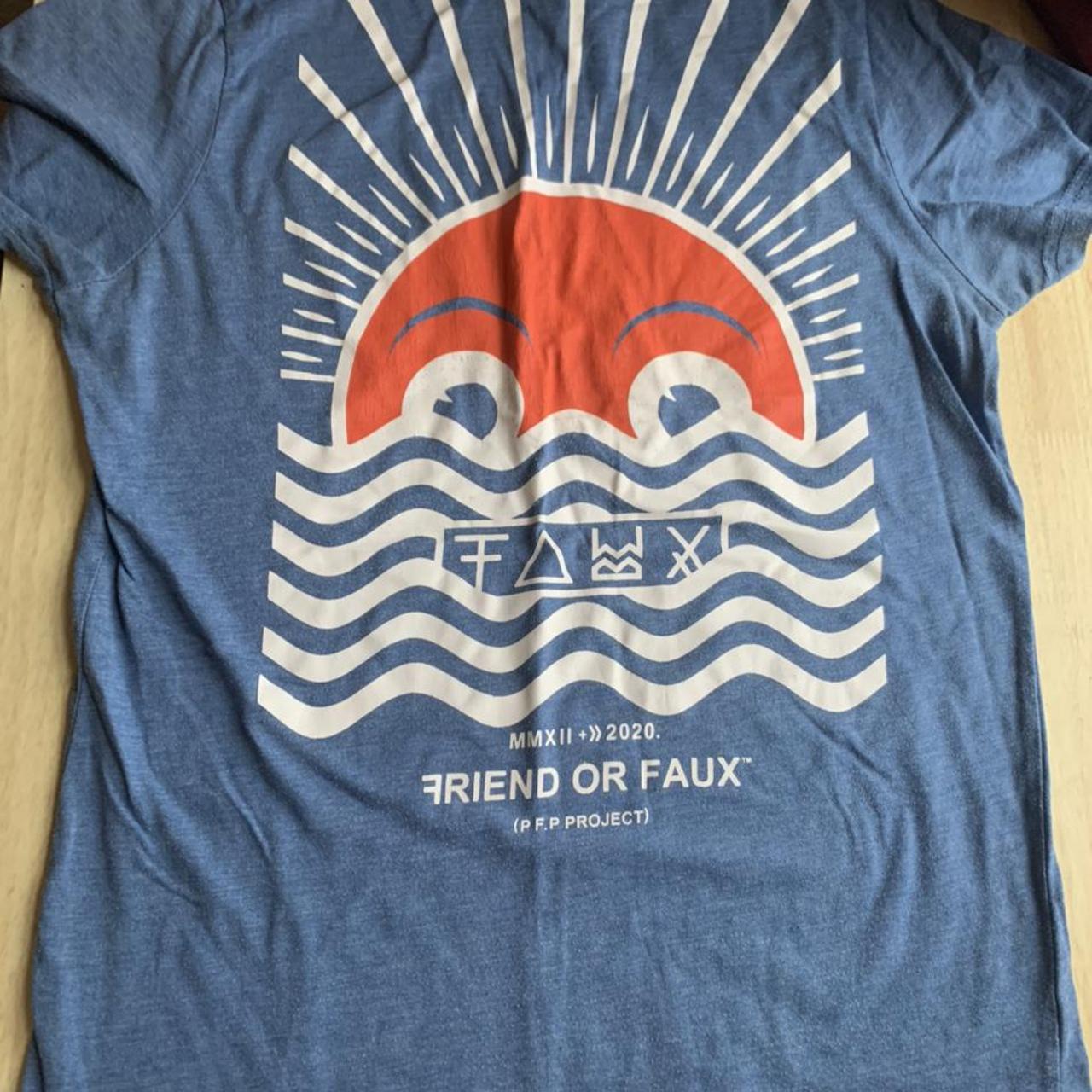 FRIEND OR FAUX printed design tee #tee #cheap #print - Depop