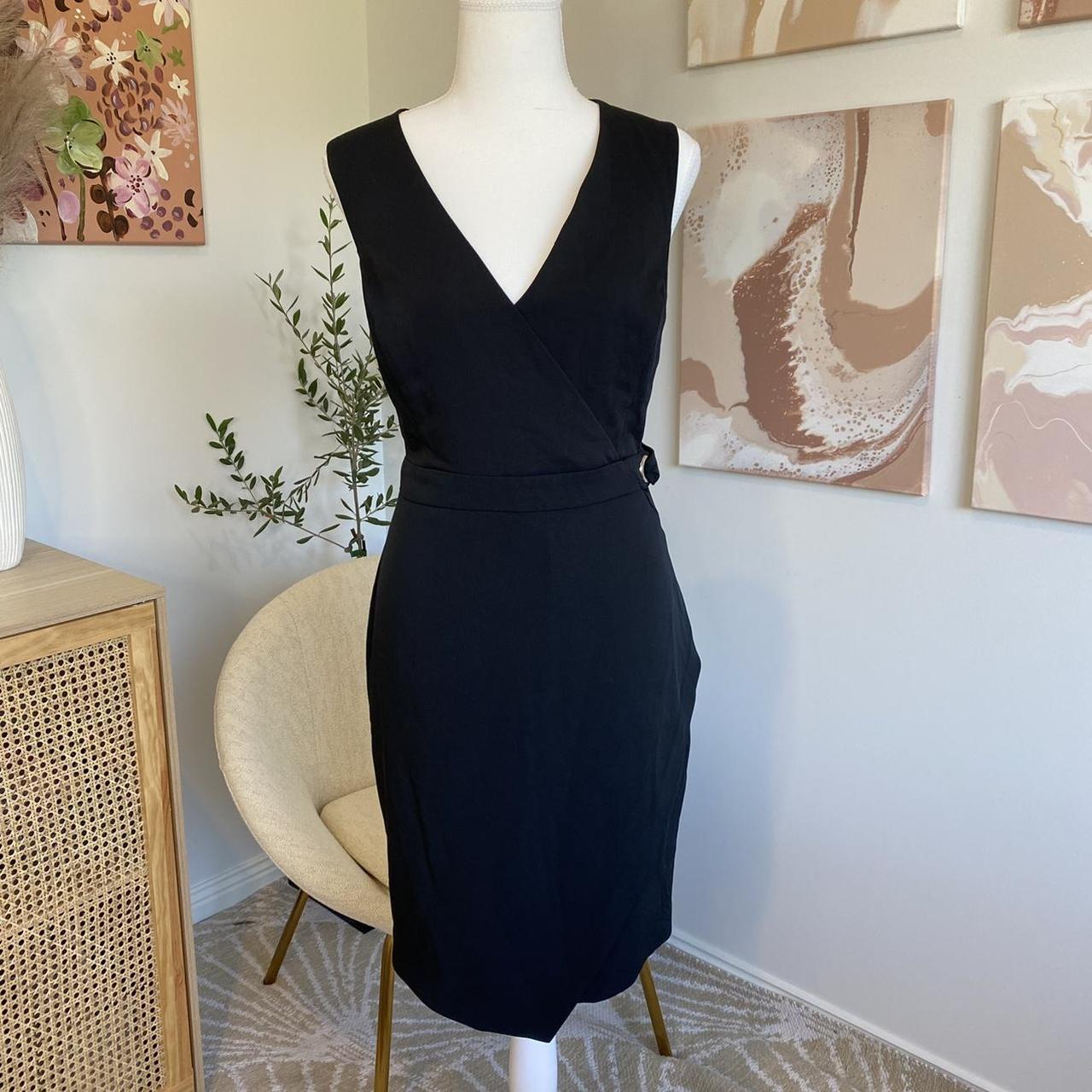 Portmans black STATUS dress. Size 12. Very flattering!! - Depop