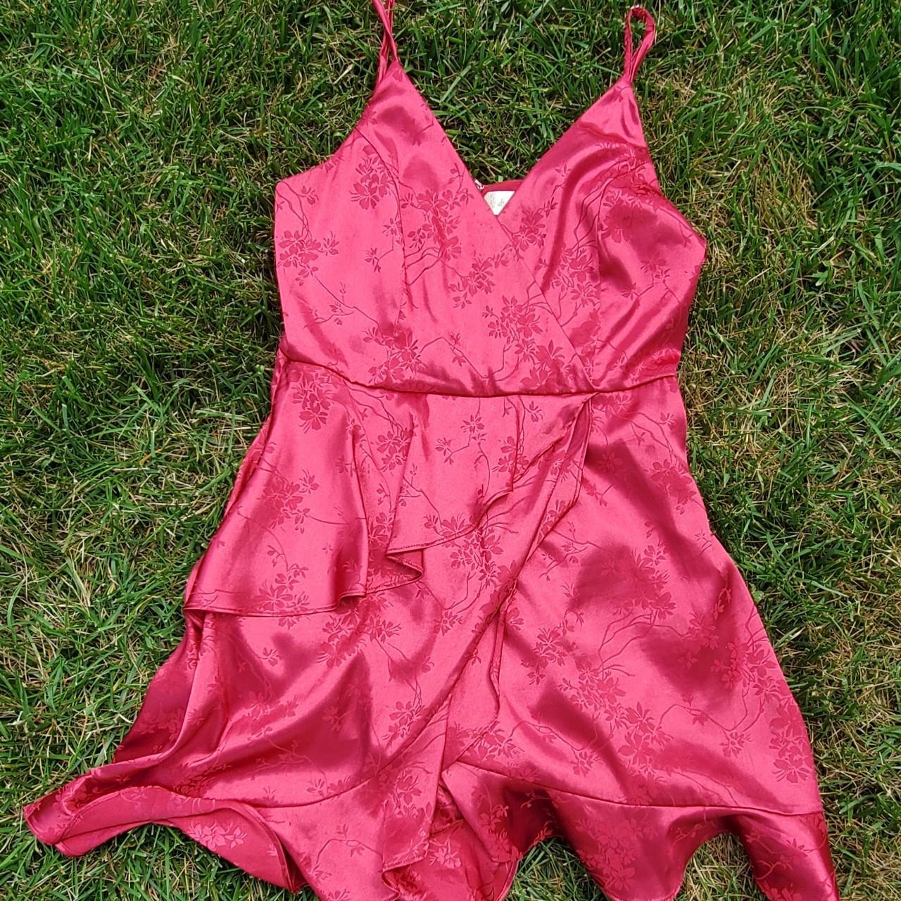 Satin flowy floral mini dress - Depop