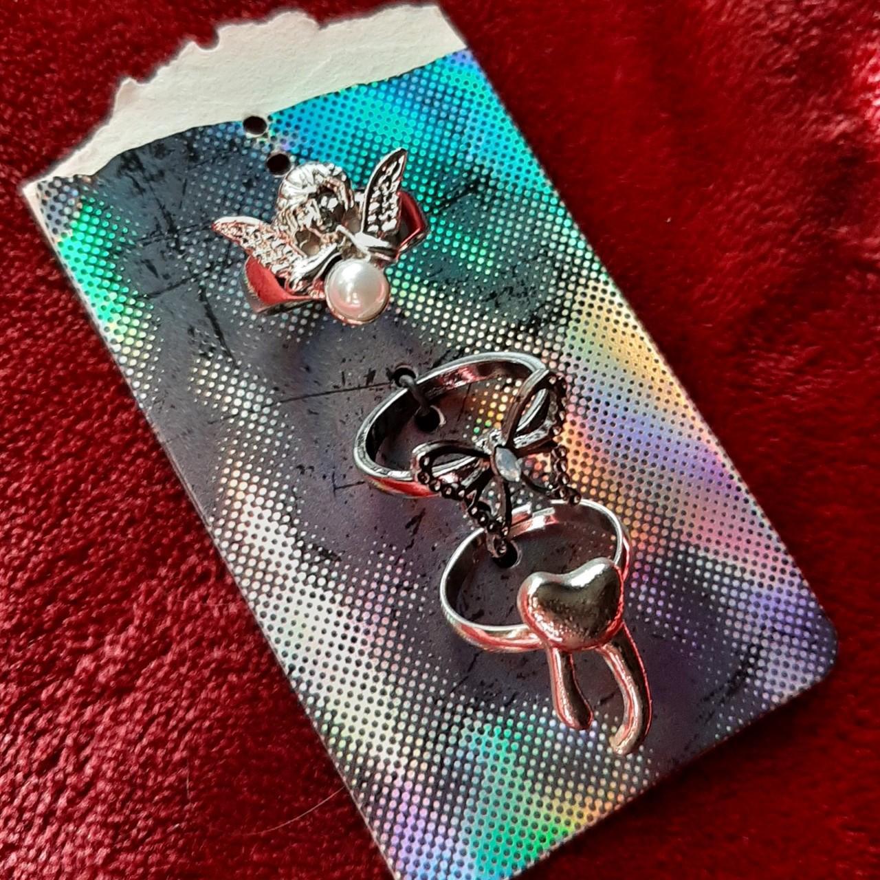 Hot Topic Women's Silver and Grey Jewellery | Depop