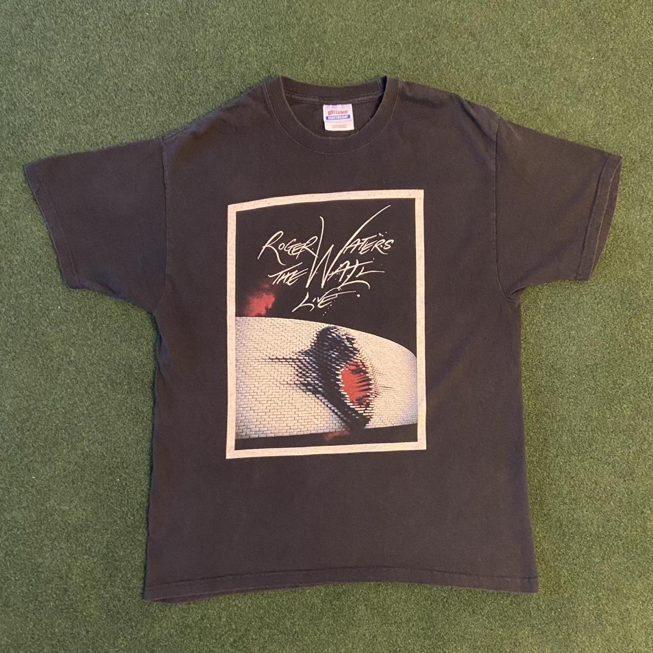 Vintage “Rodger Waters - The Wall Live Tour 2010”... - Depop