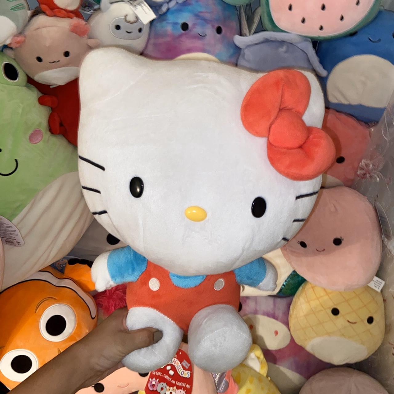 MESSAGE BEFORE PURCHASING Big hello kitty... - Depop