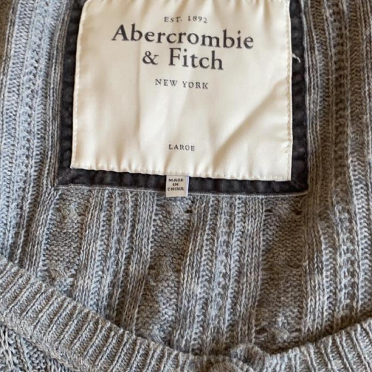 Abercrombie and fitch Henley top Size large but fits... - Depop