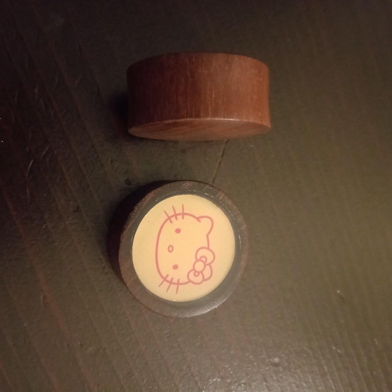 25mm reversible wooden hello kitty stretchers /... - Depop