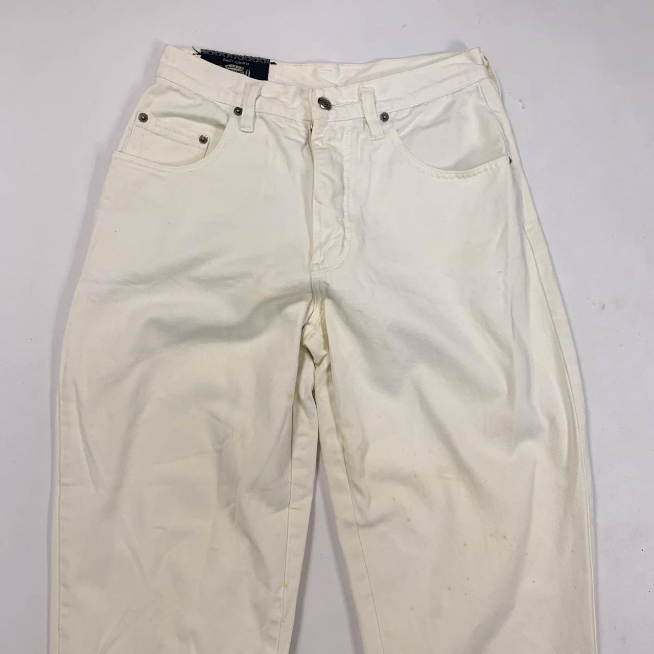 Vintage white mid rise mom jeans The fabric is a... - Depop