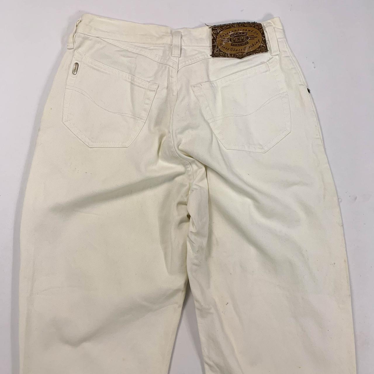 Vintage white mid rise mom jeans The fabric is a... - Depop