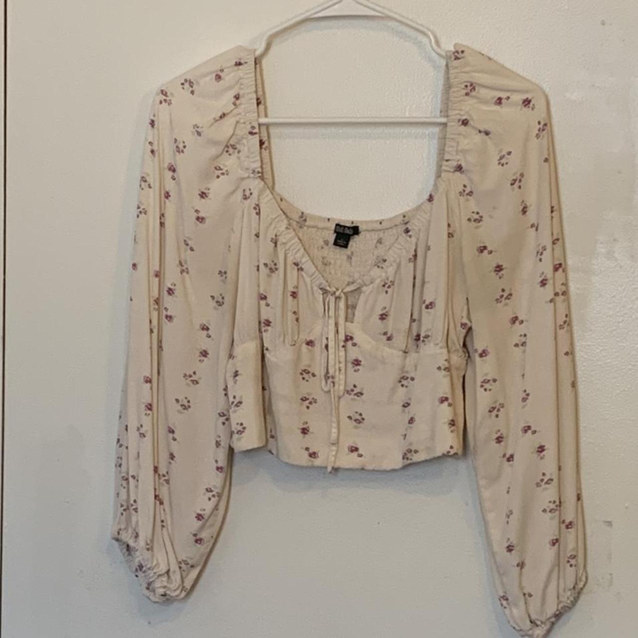 Cute cottage core top has delicate purple flower... - Depop