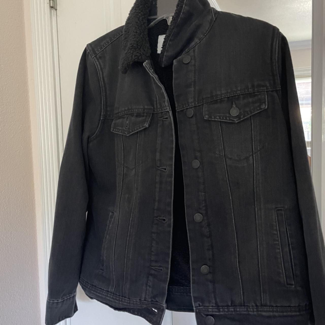 Black Old Navy denim jacket Fuzzy on the inside so... - Depop