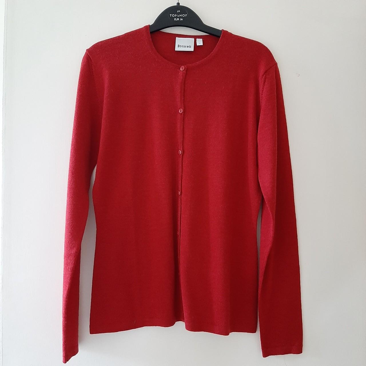 Red wool cardigan - Depop