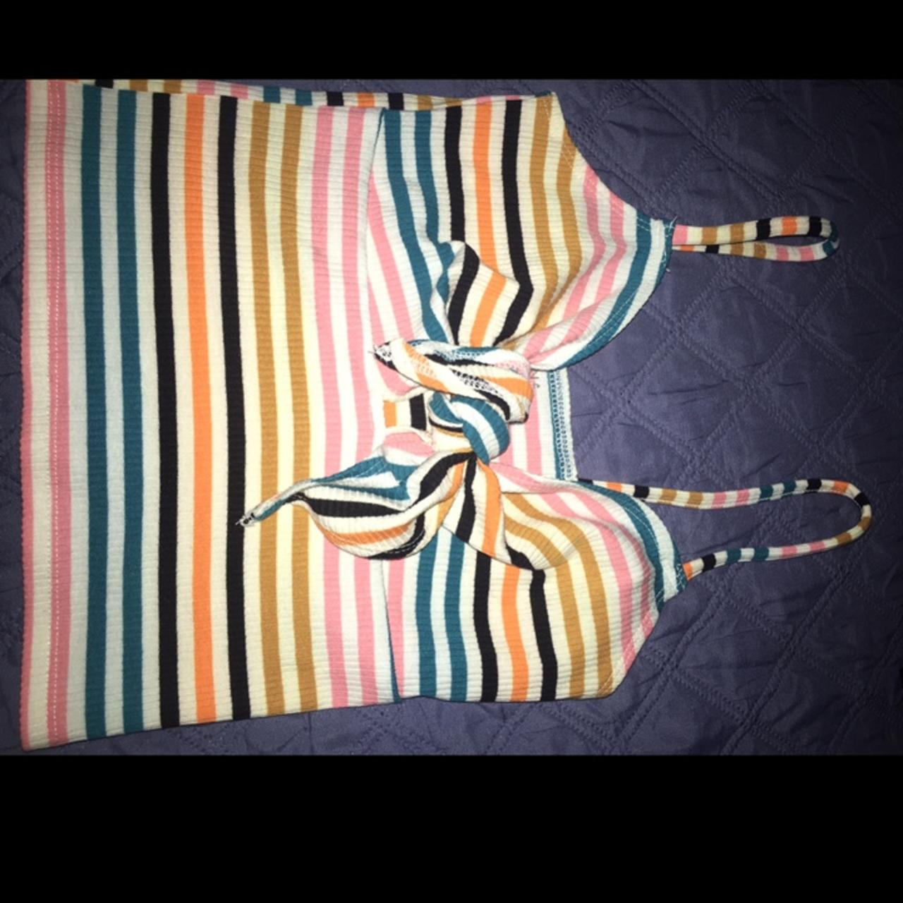 Arizona Women's Crop-top | Depop