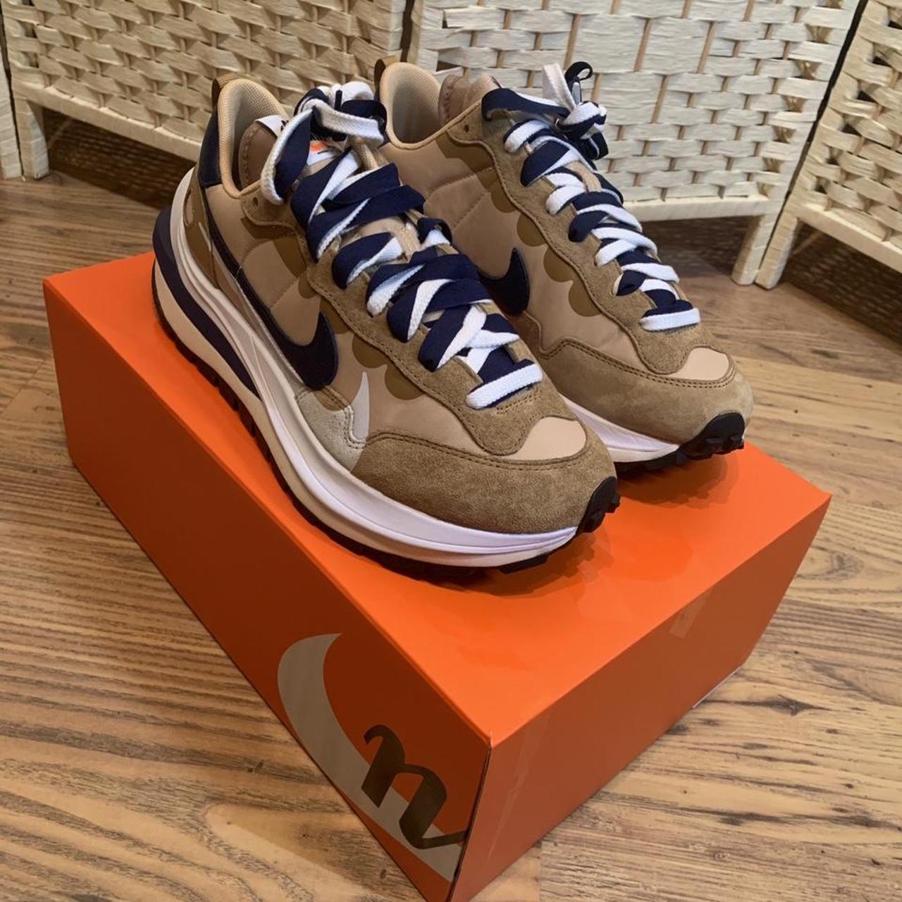 Nike Men's Blue and Tan Trainers | Depop