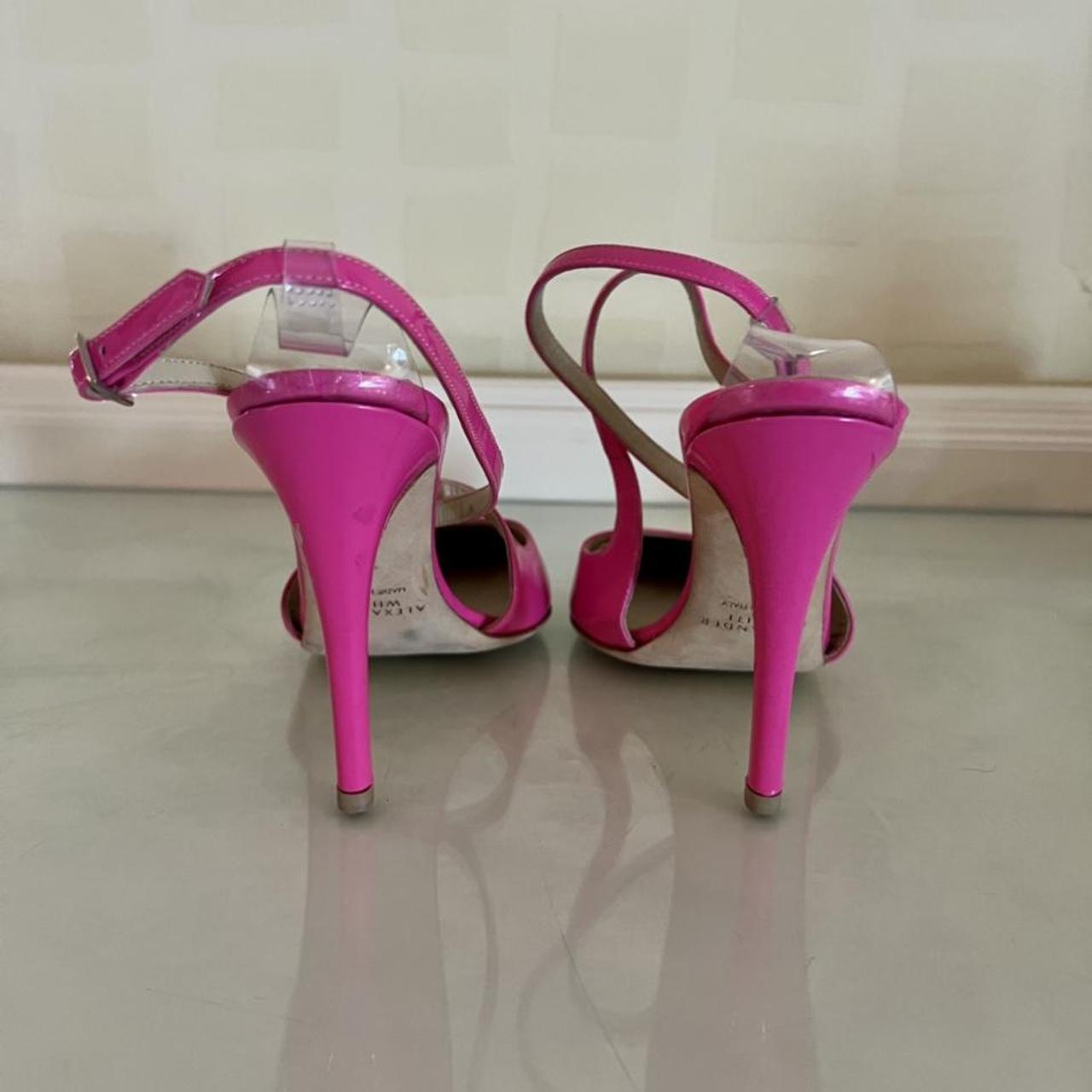 Women's Pink Courts | Depop